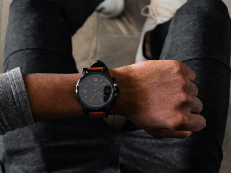 Como combinar o relógio com a roupa: 6 dicas imperdíveis!